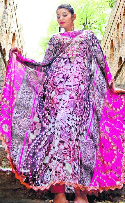 Sari with a modern twist | Fashion Trends