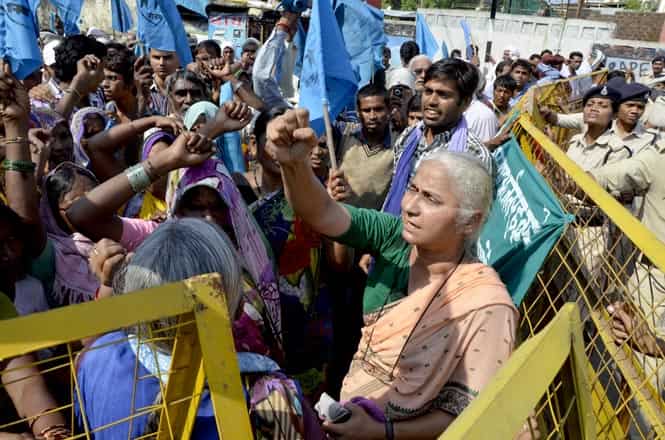 Narmada oustees protest before CM House in Bhopal | Hindustan Times