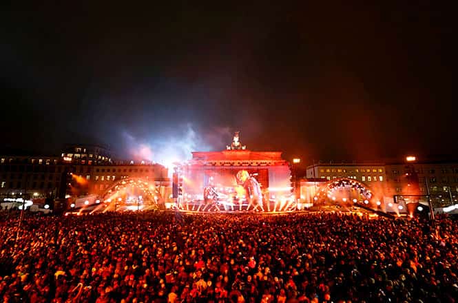 25 years later, Germany celebrates fall of Berlin Wall | World News ...
