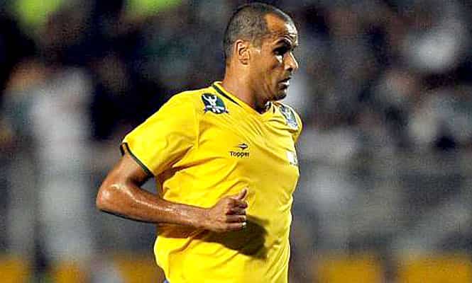 Former Brazil star Rivaldo hangs up his boots | Sports News