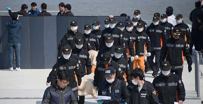 Transcript reveals confusion over ferry evacuation | World News