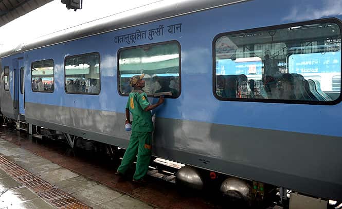 Superspeed to Taj: Travel to Agra in 90 mins by 'fastest train' from ...