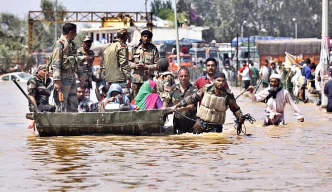 In 50 Pics This Happened When A Flood Ravaged J K In 2014 Latest
