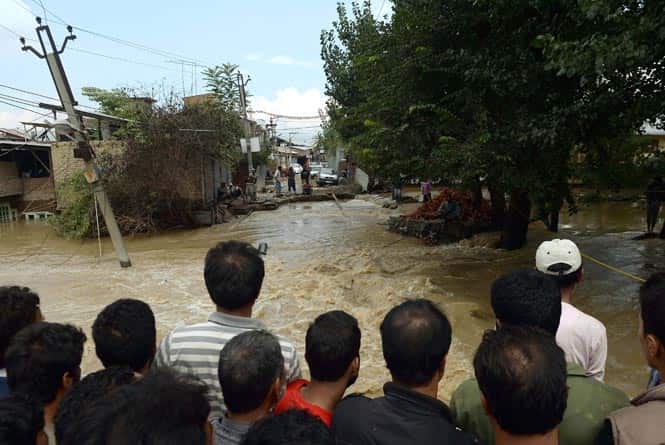 In 50 Pics This Happened When A Flood Ravaged J K In 2014 Latest