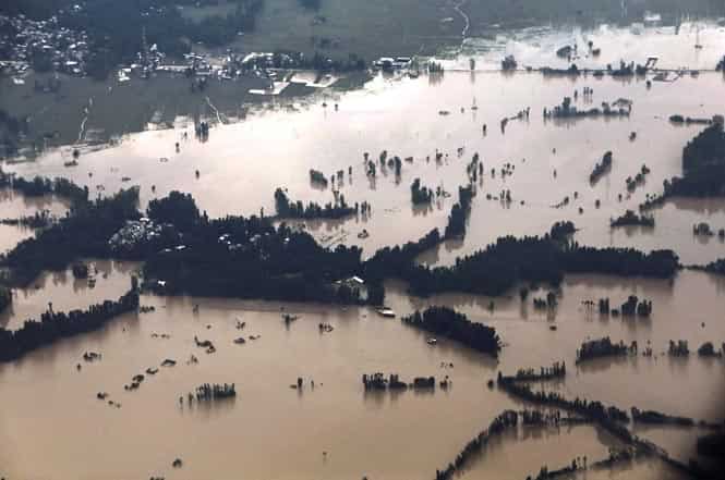 In 50 Pics This Happened When A Flood Ravaged J K In 2014 Latest
