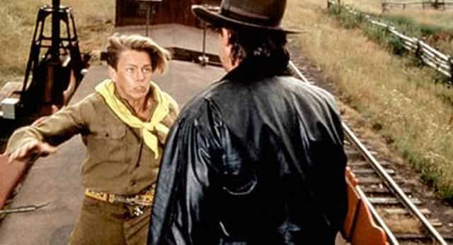 20 train sequences in films you will never forget | Bollywood