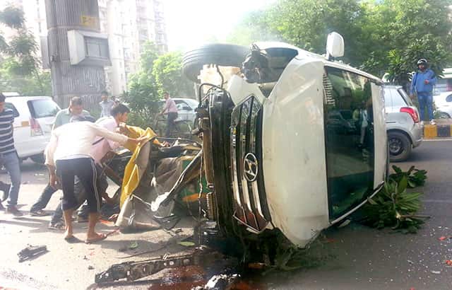 Gang-related shooting on MG road in Gurgaon, auto driver killed ...