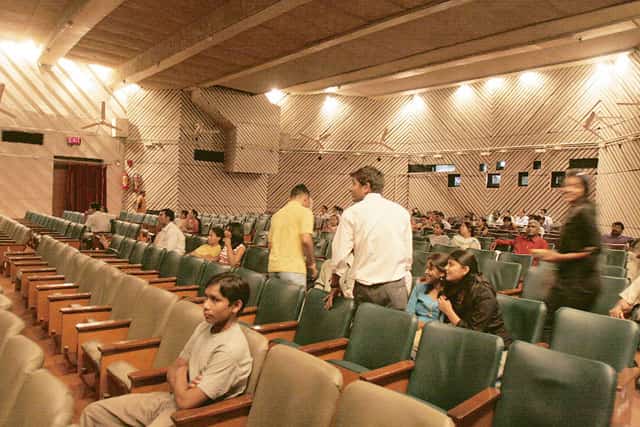 Ghantewala and beyond: Iconic landmarks of Delhi that are no more ...