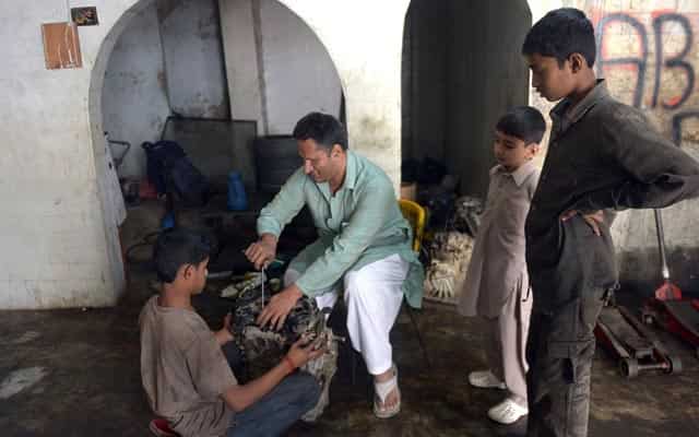A life less ordinary: Pakistan blind mechanic's tale of success | World ...