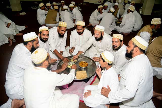 Community kitchen gives Bohra women more freedom - Hindustan Times