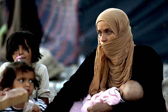 As Syrian Kurds advance against IS, other ethnic groups flee | World News