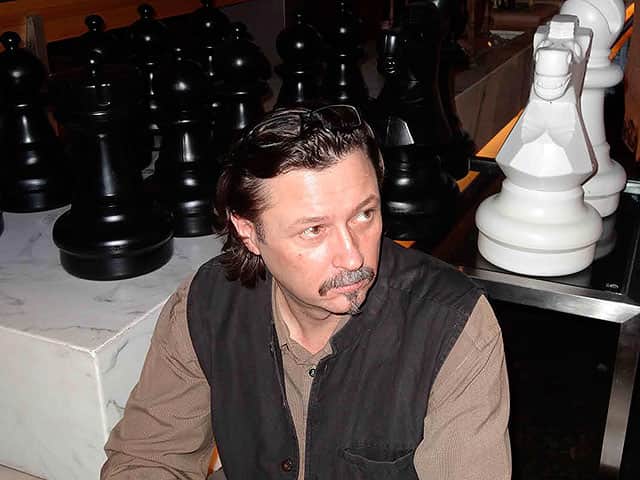 These blind chess players will bring a smile to your face ...