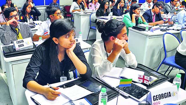 MUN:Students bridge gap debating on International issues | Hindustan Times