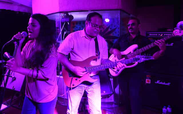 Whisky, clubs, music: Karachi's nightlife behind closed doors | World News