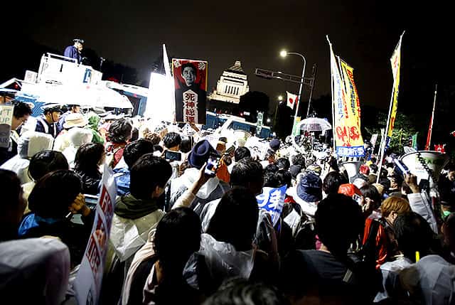 In pics | When Japanese lawmakers came to blows in Parliament | World News
