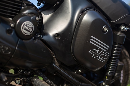 Jawa 42 Price, Mileage, Images, Colours, Reviews & Specs