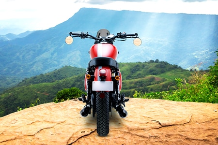 Jawa 42 Price, Mileage, Images, Colours, Reviews & Specs