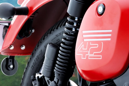 Jawa 42 Price, Mileage, Images, Colours, Reviews & Specs