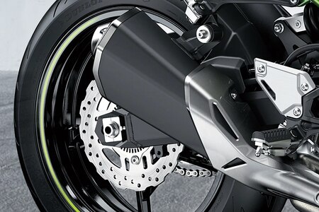 Kawasaki Z900 Price, Mileage, Images, Colours, Reviews & Specs