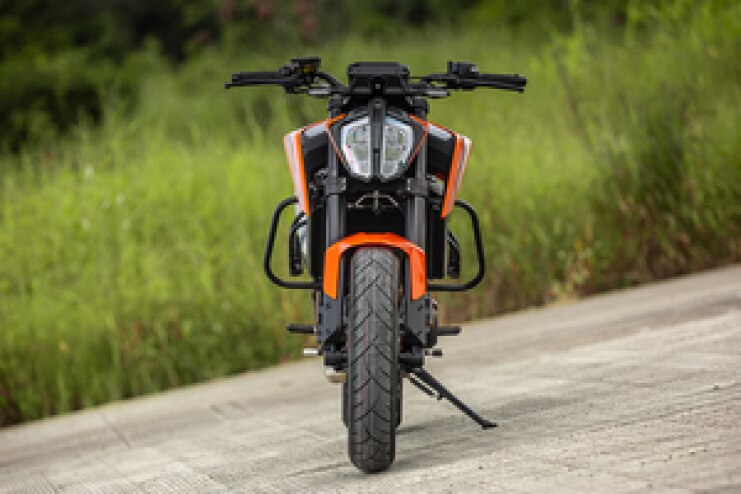 KTM 790 Duke Images and 790 Duke Latest Photos