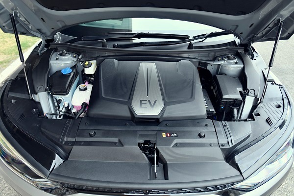 Kia EV6 Images - EV6 Interior & Exterior Photos