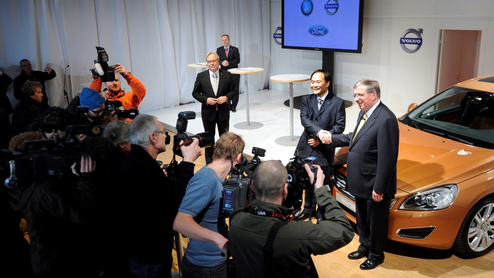 Volvo Cars celebrates 10 years association with Geely | HT Auto