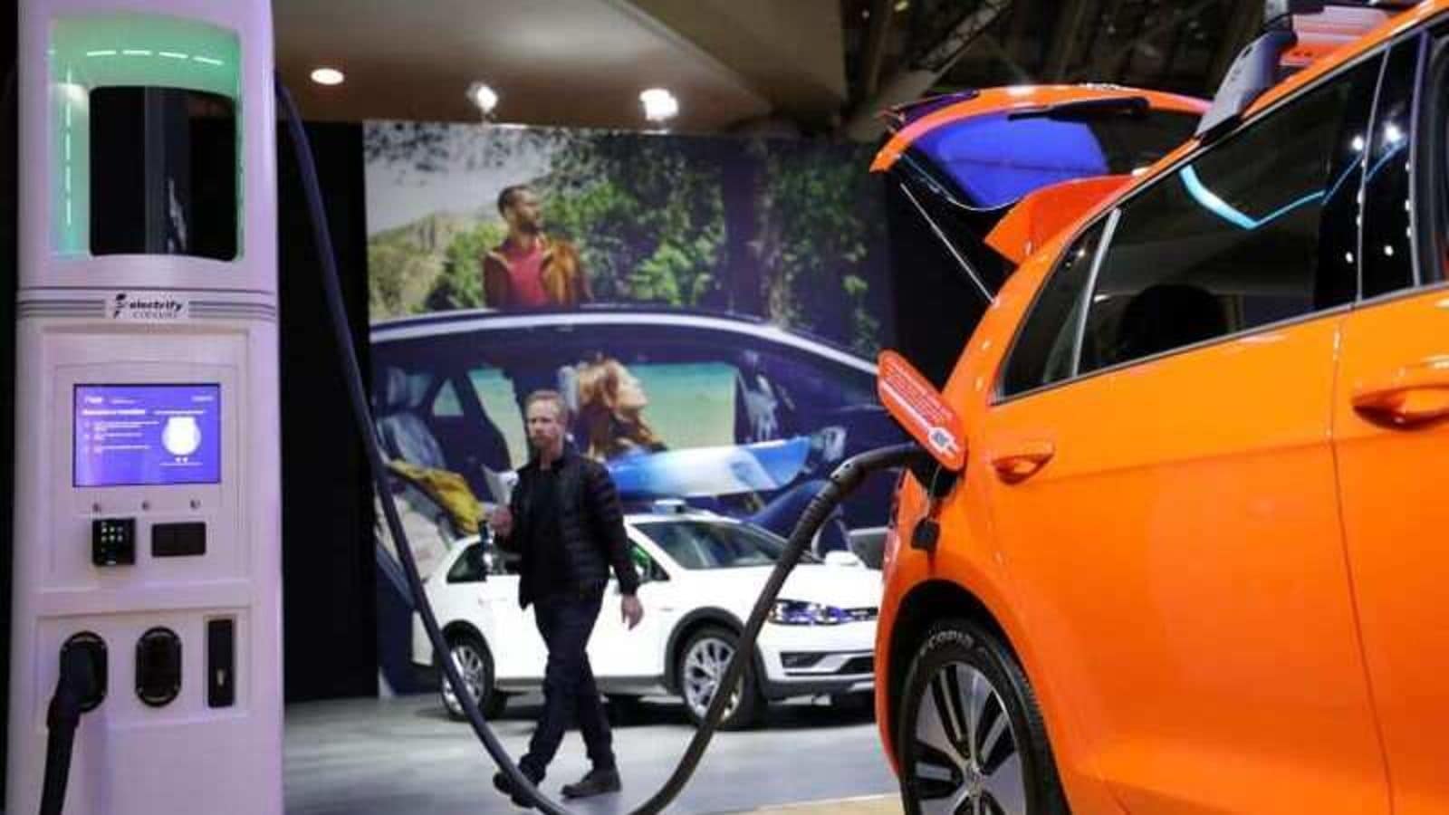 Petition for having an emoji for electric vehicles launched | HT Auto