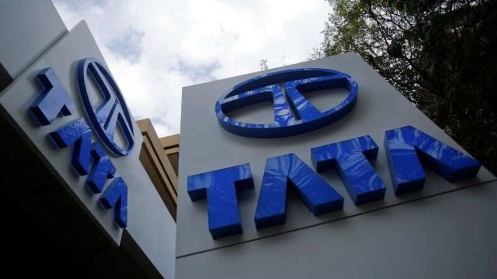 Tata Motors reports wider-than-estimated loss as chip crisis packs a ...