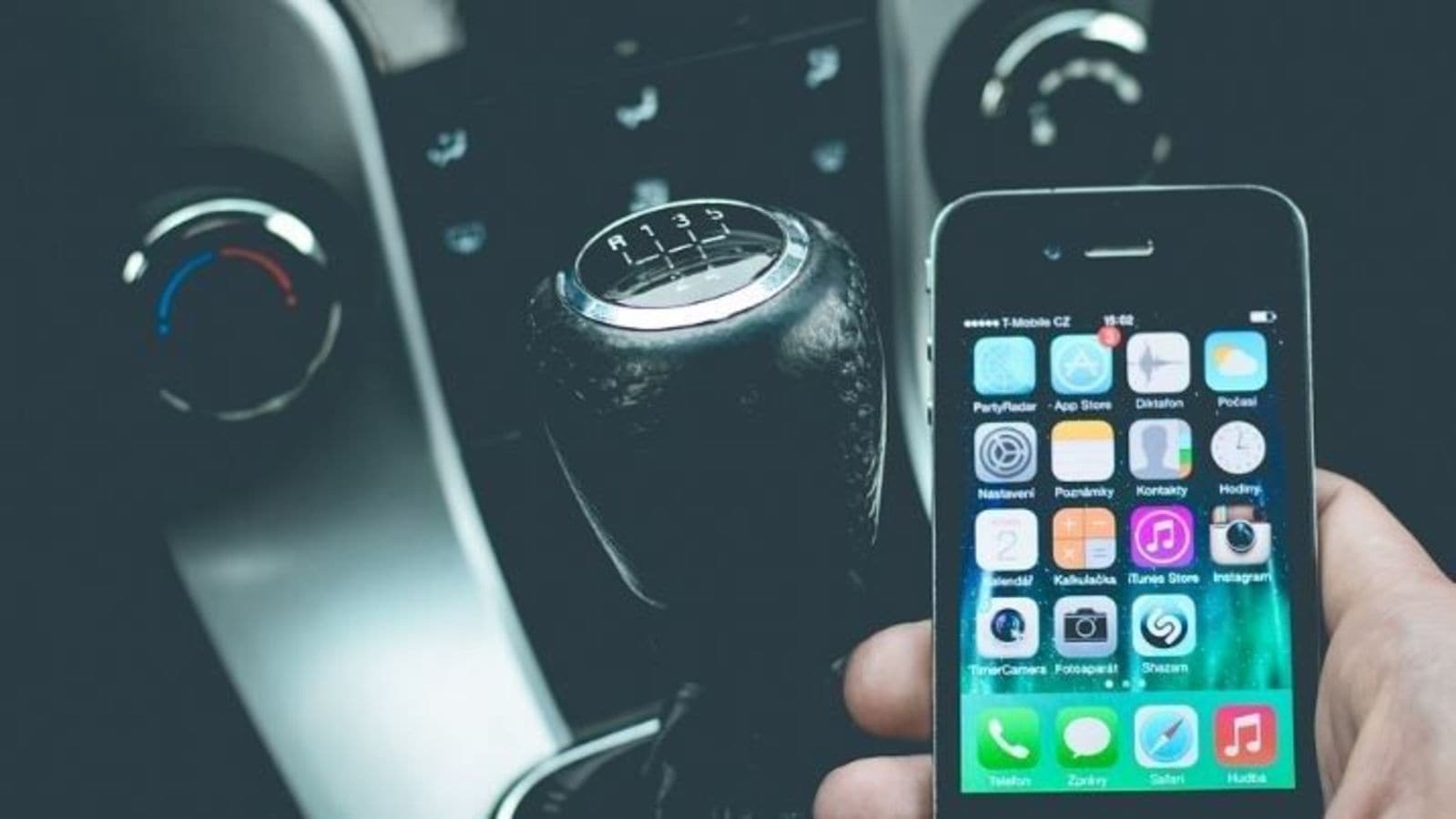 Maruti adds Suzuki Connect telematics tech to Arena cars. Here's what's ...