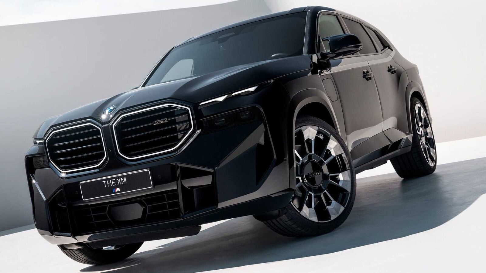 BMW XM Breaks Cover Ultimate M SUV With Plug in Hybrid Tech And 735 Hp BMW XM Breaks Cover Ultimate M SUV With Plug in Hybrid Tech And 735 Hp