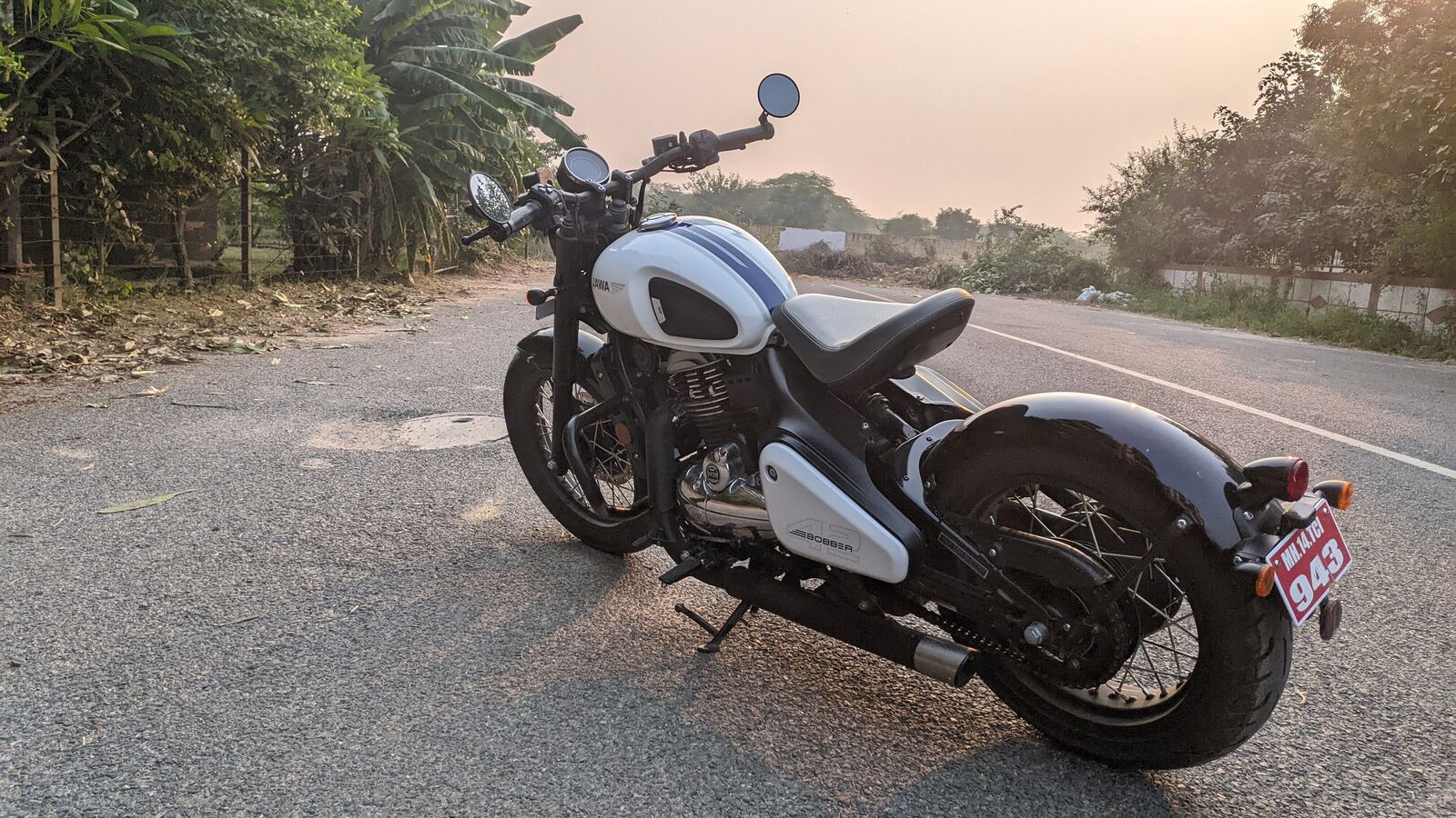 Bobber Bike Jawa 42 | Reviewmotors.co