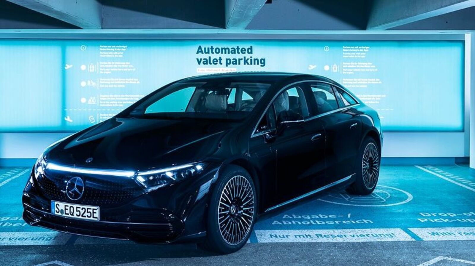 This is world's first approved driverless parking space