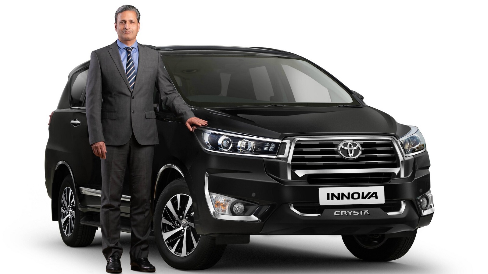 Toyota Opens Booking For New Innova Crysta Diesel With A New Face HT Auto