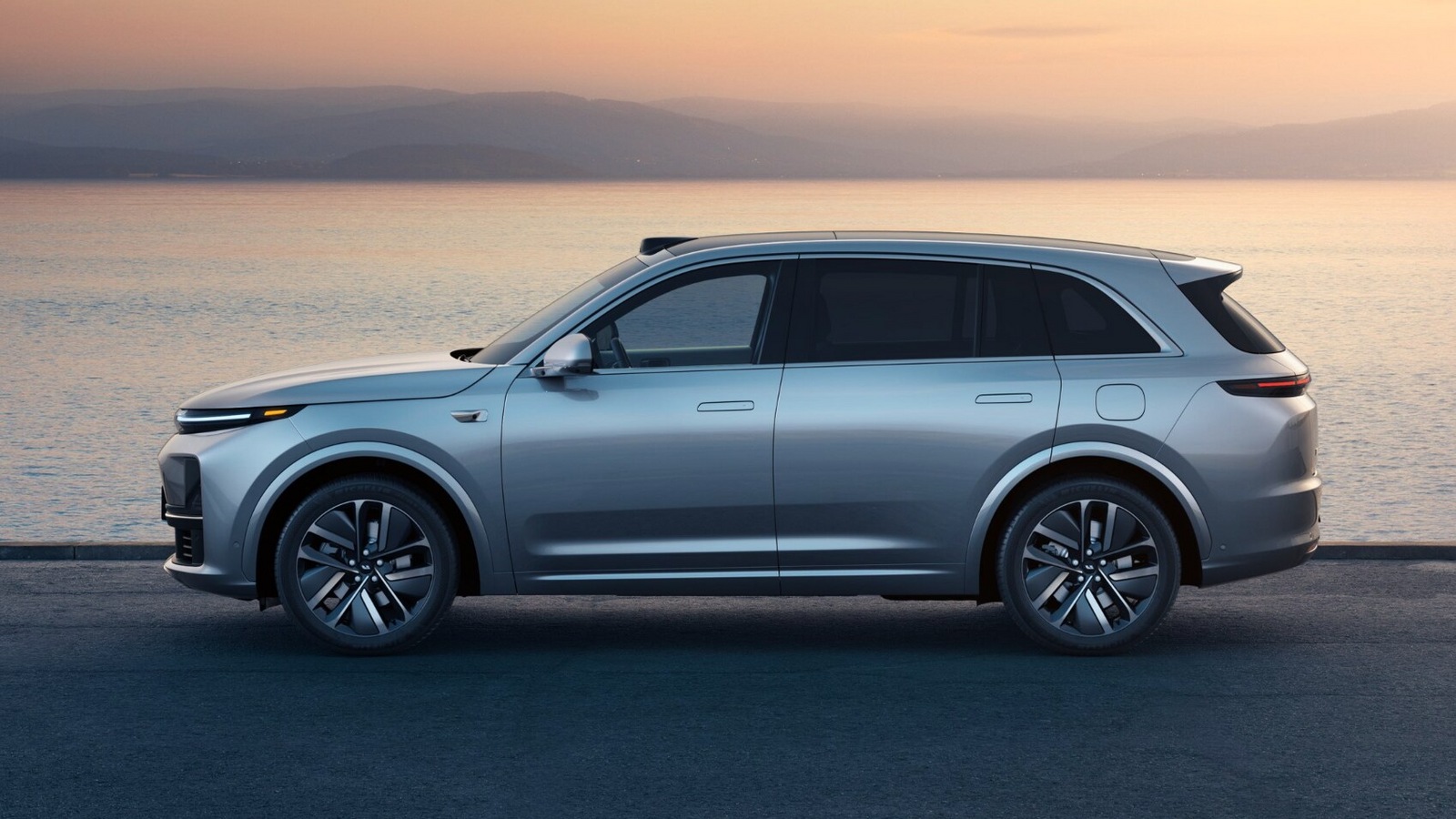 This Chinese SUV aims to challenge BMW, Mercedes | HT Auto