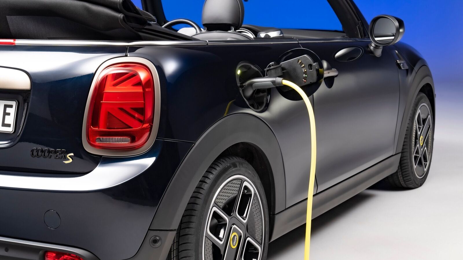 First all-electric MINI Cooper SE Convertible is here! | HT Auto
