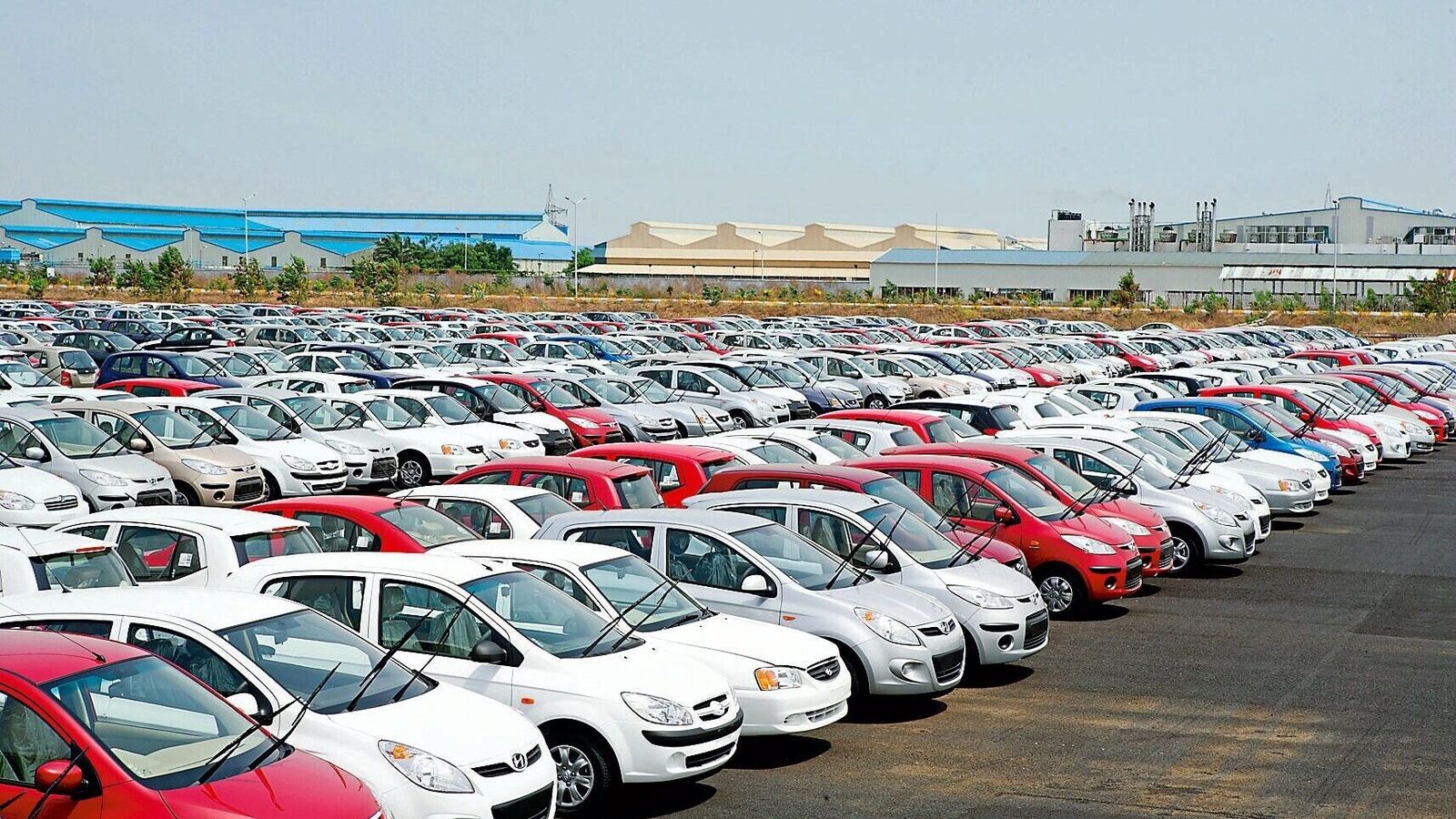 Five reasons that propelled Indians to buy 10k cars daily in FY23 | HT Auto