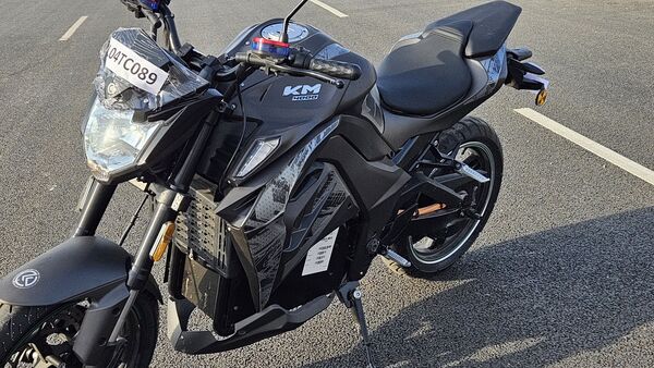 In pics: Kabira KM4000 electric motorcycle has range of 150 km and top ...