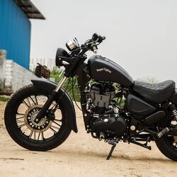 Bajaj Avenger 220 modified neatly into a bobber | HT Auto