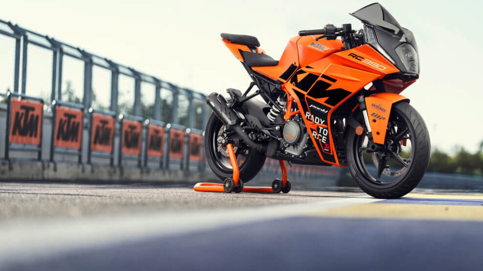 The KTM RC 390 is race track ready! | HT Auto