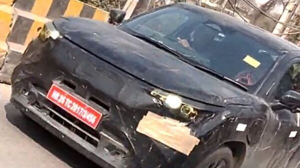Maruti eVX spotted testing once again ahead of launch | HT Auto