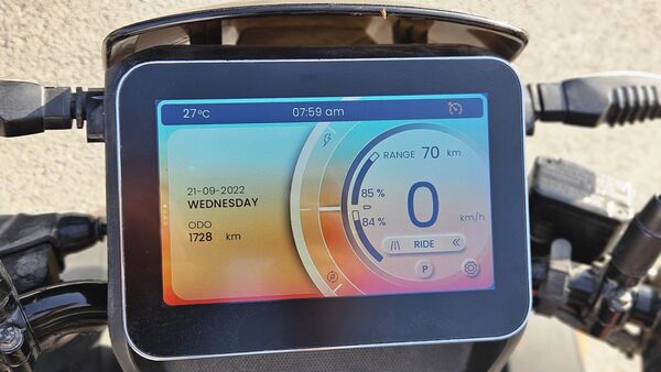 In pics: Vida V1 Pro electric scooter review, comes with a trick up its ...