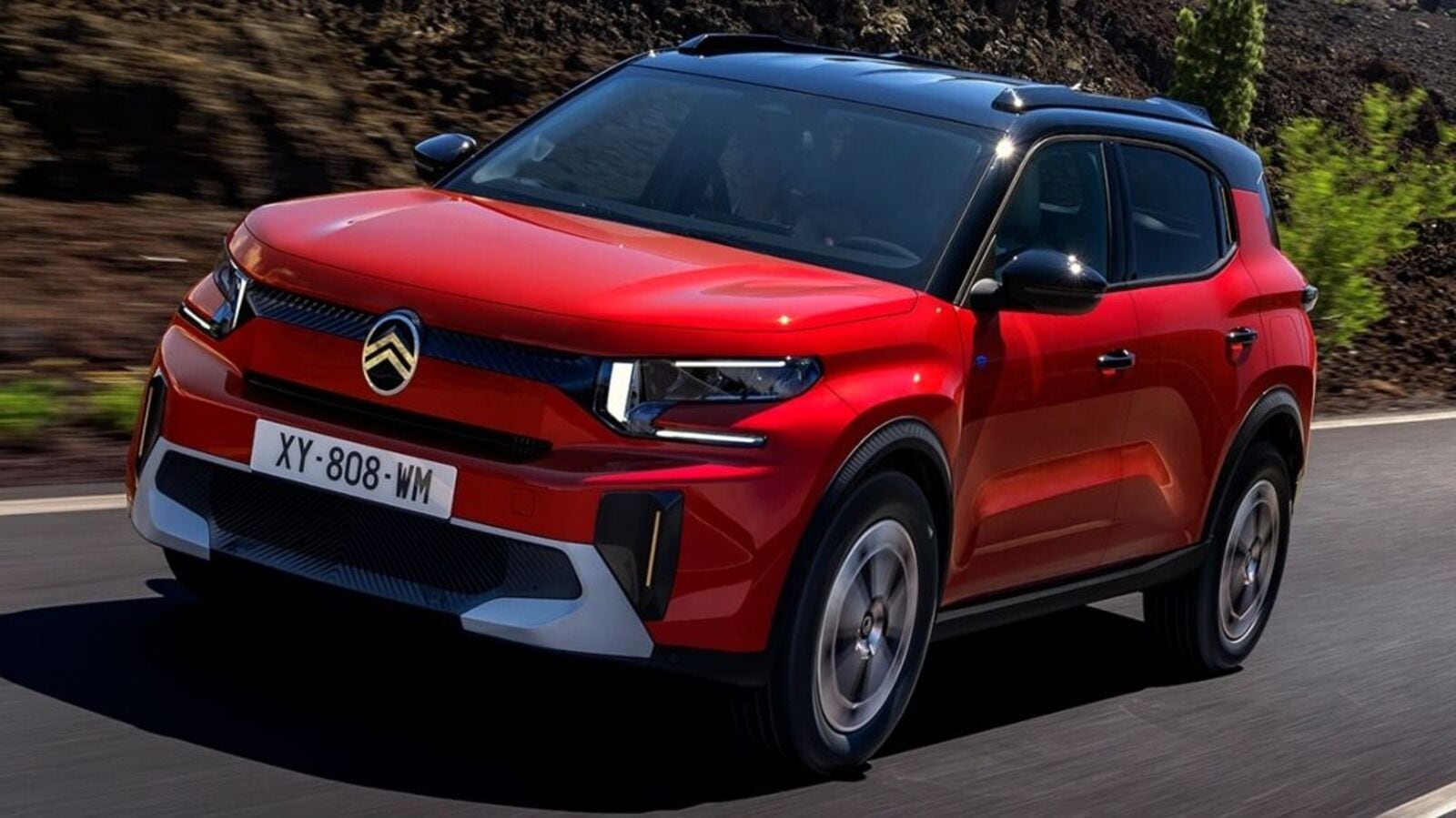 Citroen C3 Aircross Electric revealed for Europe with 300 km range ...