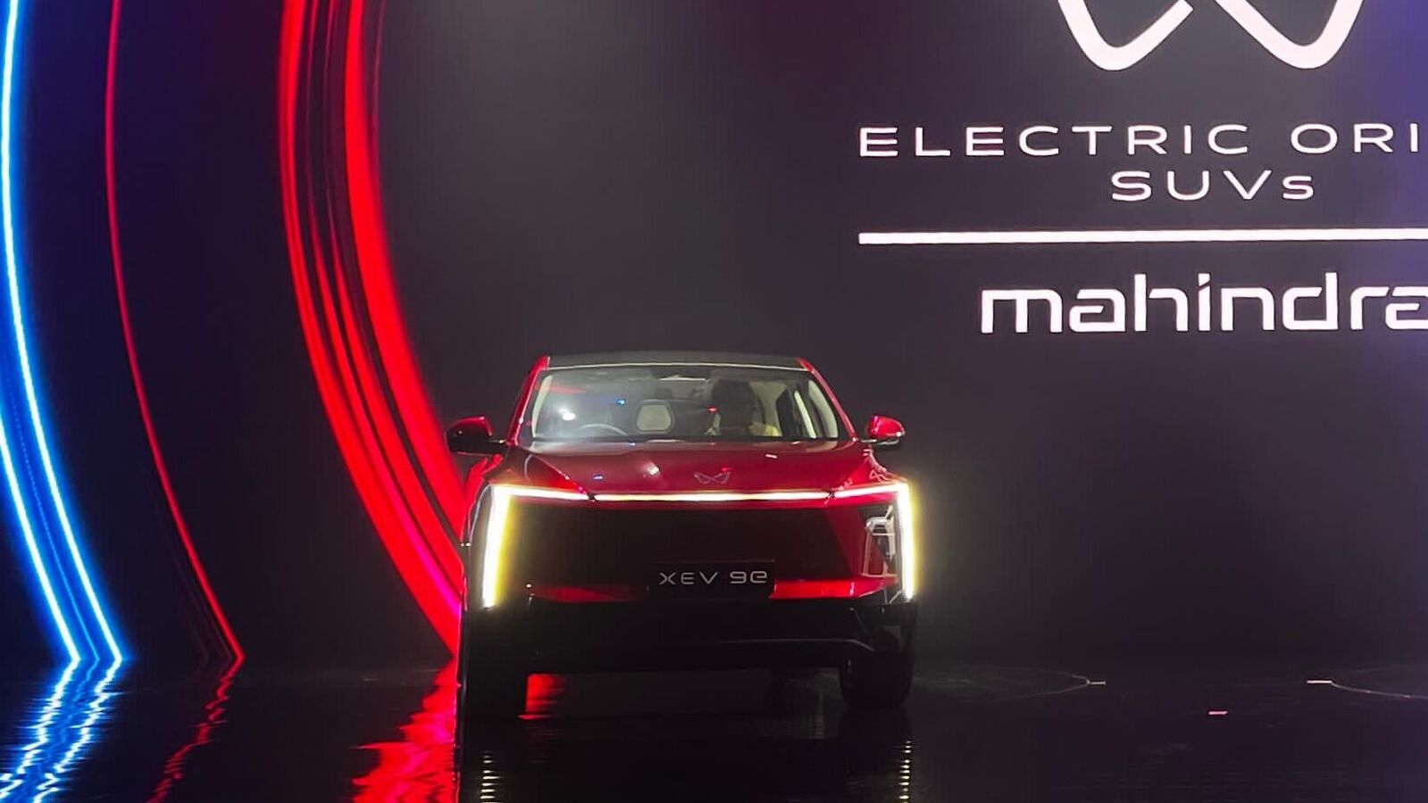 Mahindra XEV 9e makes debut, challenges luxury SUVs | HT Auto