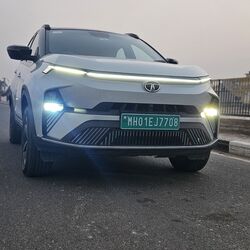 Ferrari F80 hybrid hypercar breaks cover with 1184 bhp, 350 kmph top ...