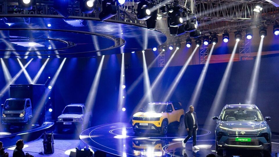 Global slowdown, model changes drag Tata Motors sales in Q1 FY26 | HT Auto