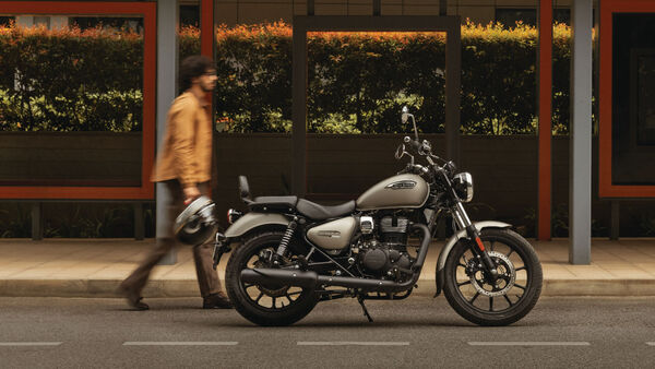 5 new segment-leading features and updates on the 2025 Royal Enfield ...
