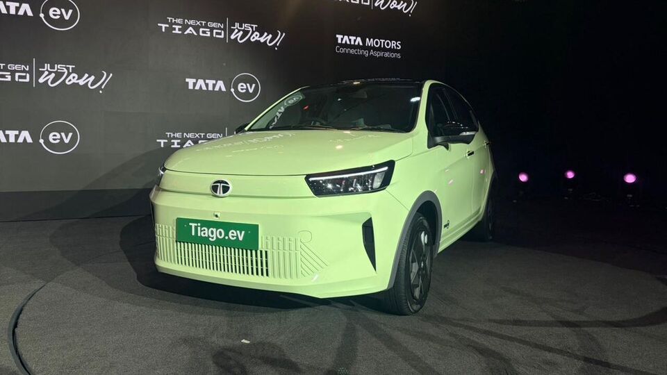 2026 Tata Tiago EV launched at ₹6.99 lakh; BaaS starts at ₹4.69 lakh ...