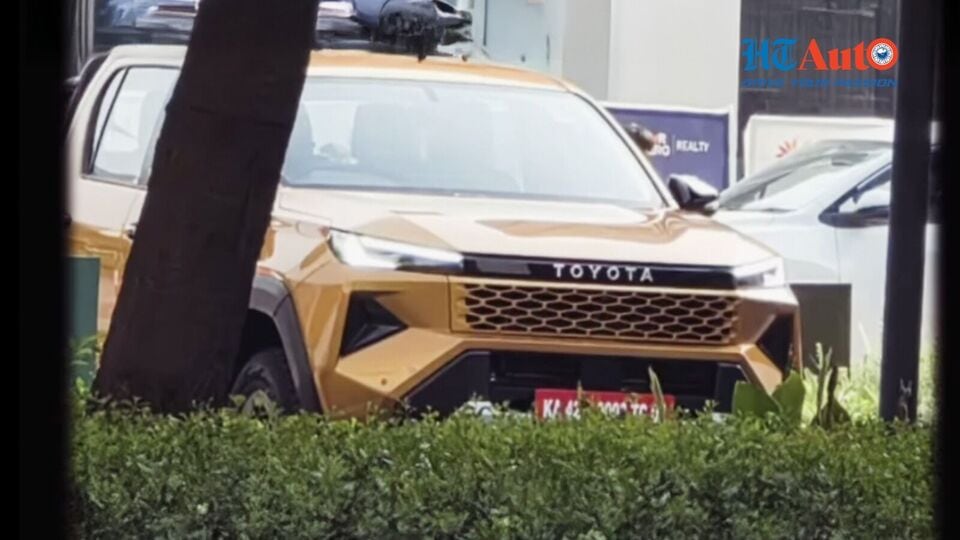 New gen Toyota Hilux pick-up truck spotted in India for the first time ...