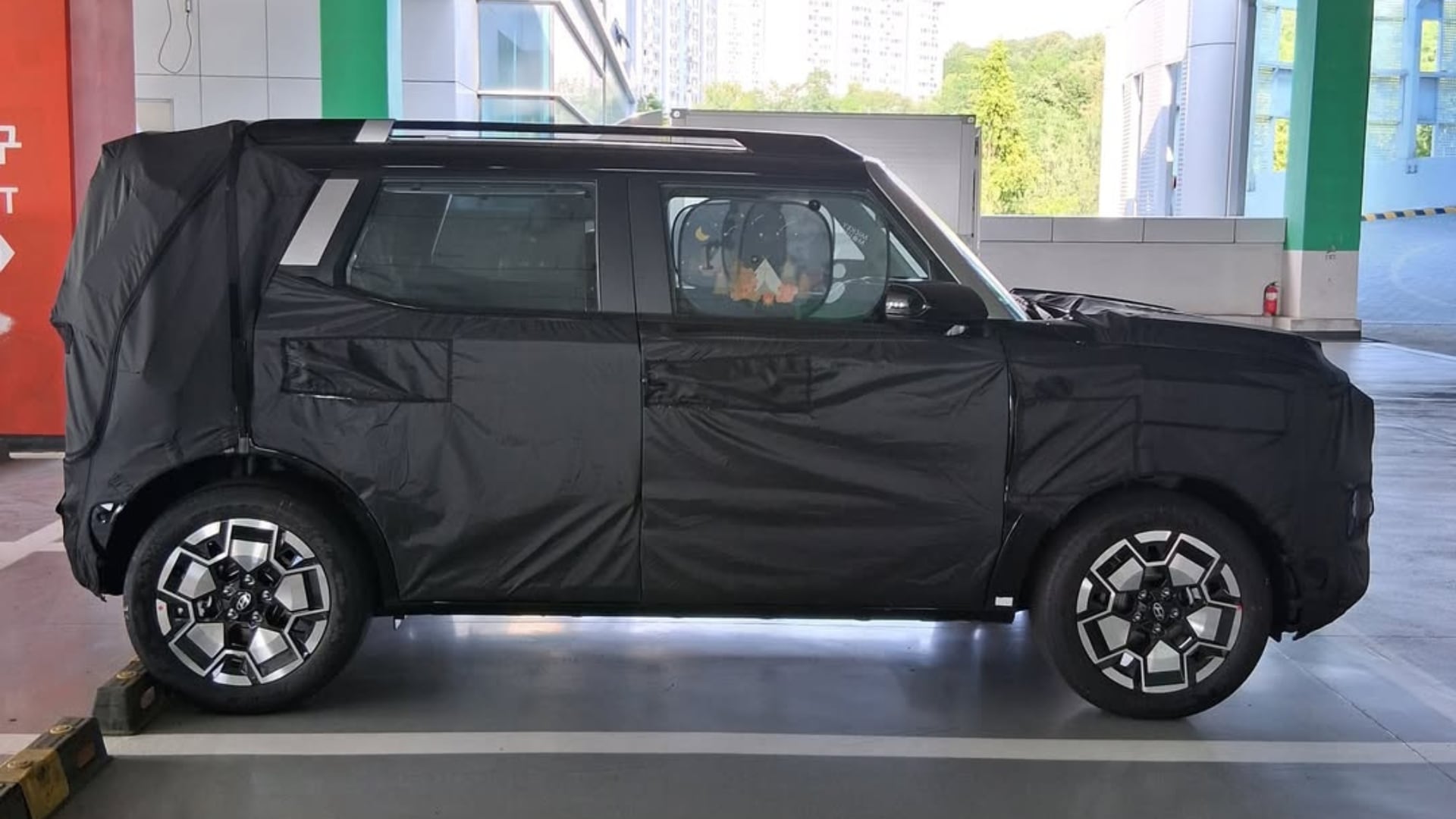 Hyundai sub-4m electric SUV spied in South Korea, India launch on the ...