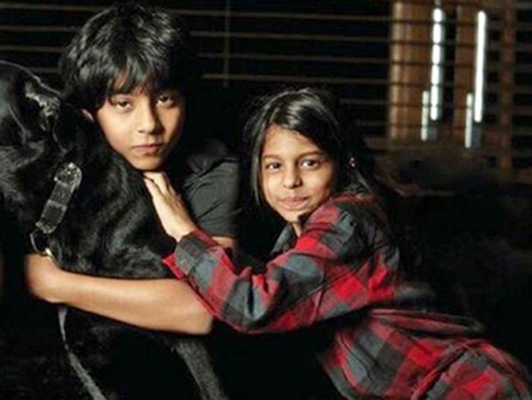 লাজুক থেকে চাঞ্চল্য, বর্তমানে বোল্ড সুহানা খান! তাঁর একাধিক পুরনো ছবি ভাইরাল - From being shy to ...